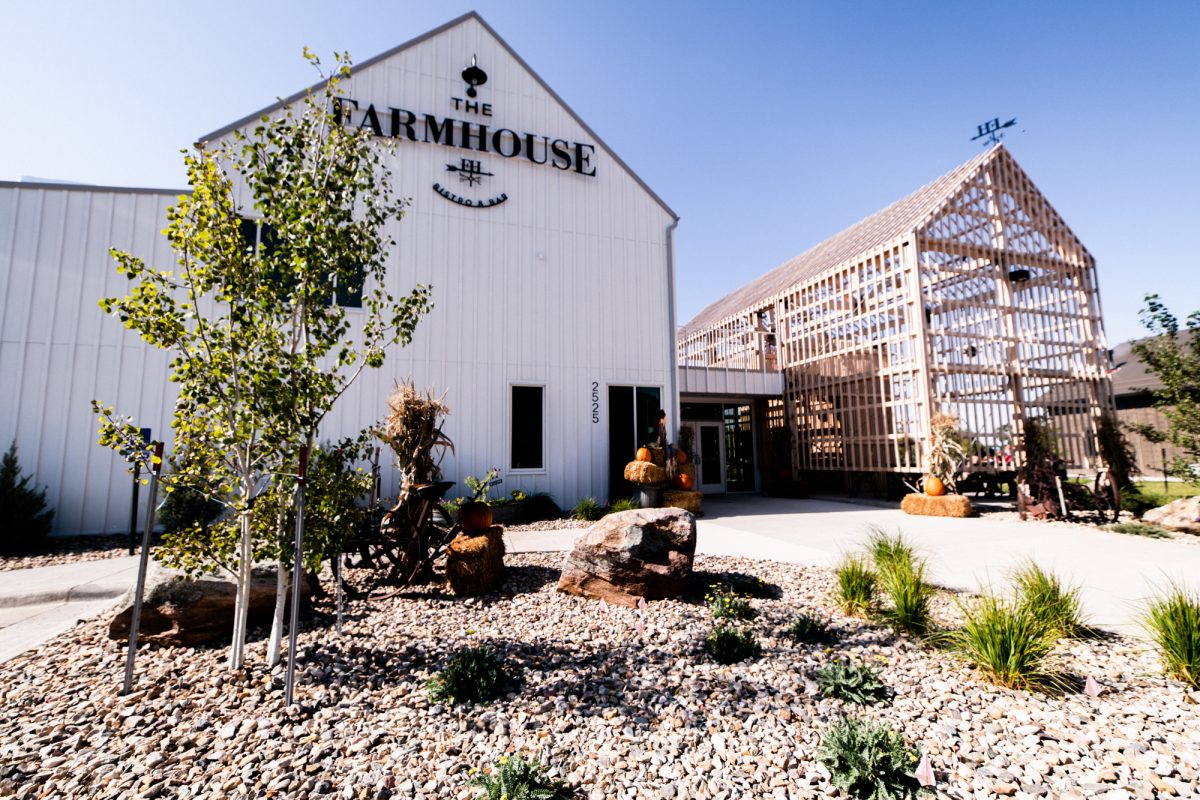 The Farmhouse Bistro & Bar: Fresh and Authentic American Cuisine | 605 ...